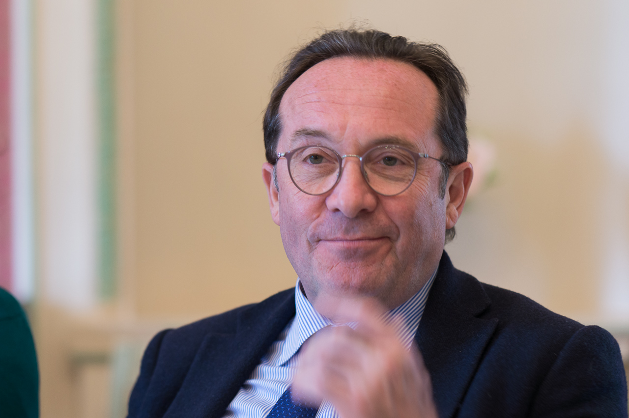 Pierre Bédier fait condamner le blogueur satirique en diffamation - La ...