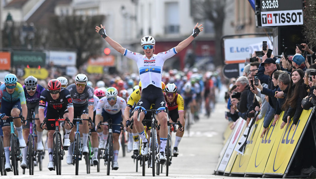 Paris-Nice : Tim Merlier (Soudal Quick-Step) s’impose au Perray-en ...